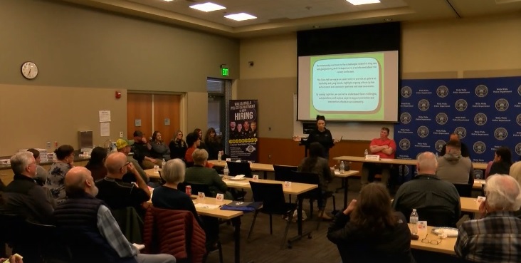 El Departamento de Policía de Walla Walla celebra una asamblea pública ...